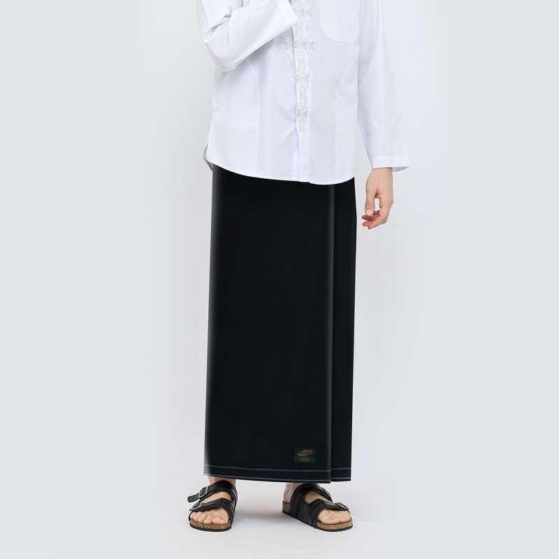 Promo Sarung Atlas Favorit 520 Polos Warna Hitam Diskon 46% Di Seller ...