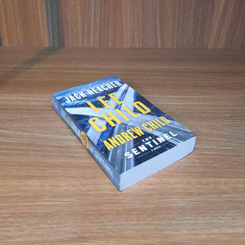 Jual Sentinel : A Jack Reacher Novel - Lee Child di Seller Indah ...