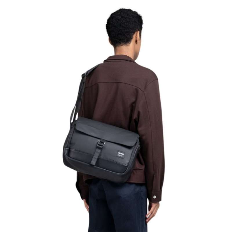 Jual Tas Bodypack Eiger 3 In 1 Model Terbaru - Harga Promo April 2024 ...