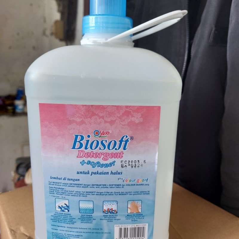 Jual Yuri Biosoft Detergent + Softener 3.7L di Seller Rhmd - Cengkareng Barat, Kota Jakarta ...
