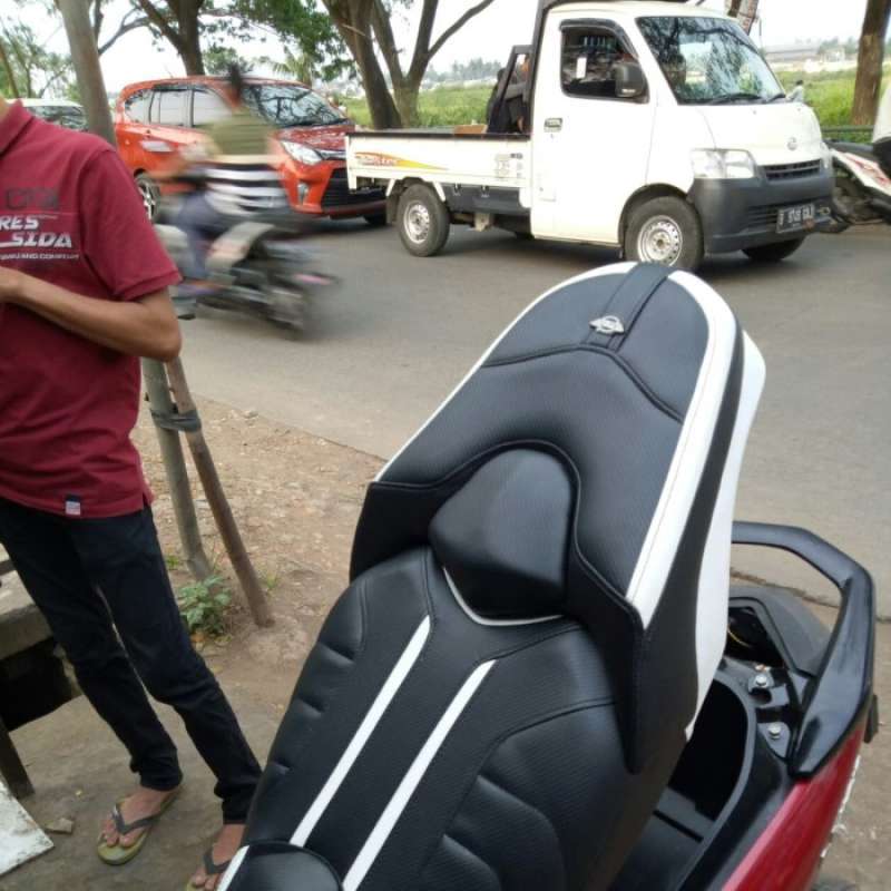Jual Variasi Jok Nmax Warna Putih (model Airplane) Di Seller Platinum ...