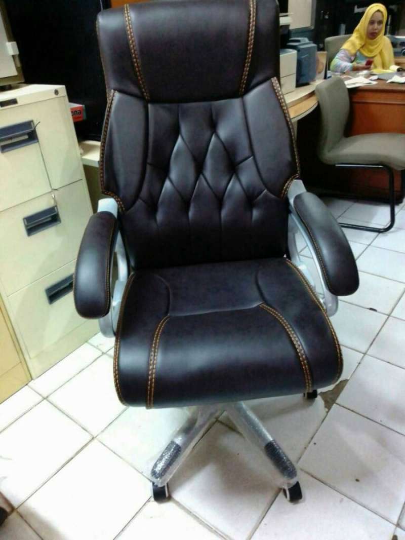 Promo Kursi Direksi / Kursi Boss Diskon 23% Di Seller Teman Perabotan ...