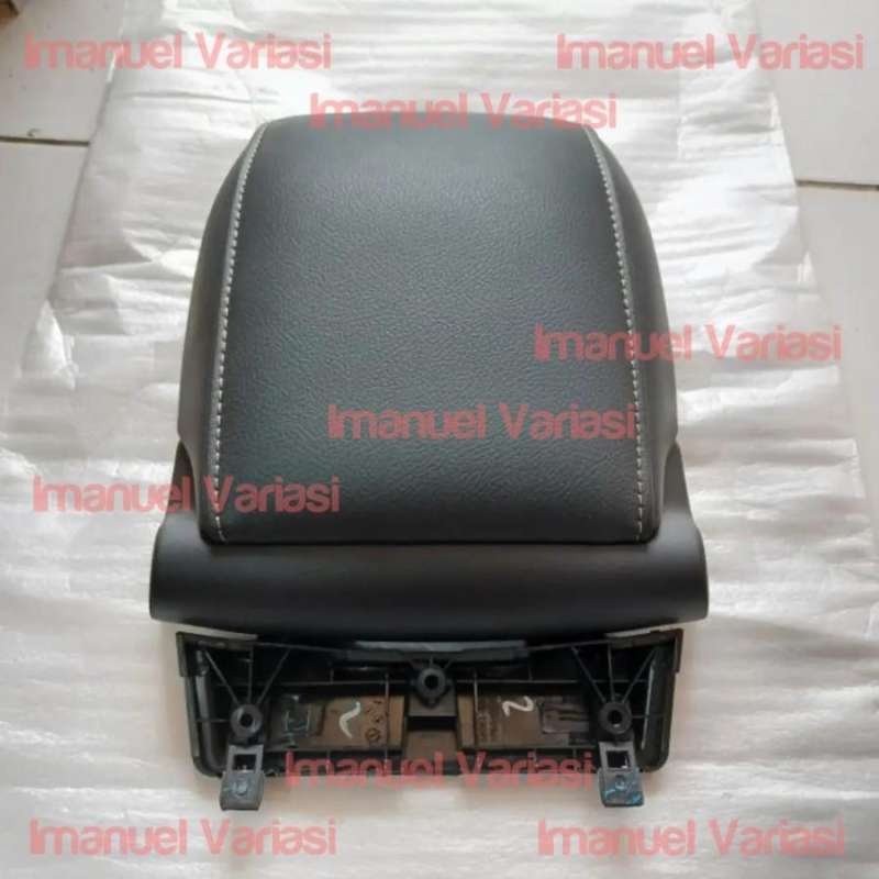 Jual Tutup Consul console Box Innova Reborn Original di Seller IMANUEL ...