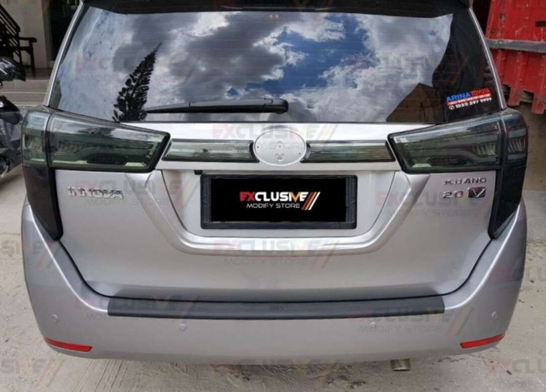 Jual STOPLAMP & TRUNKLID TOYOTA INNOVA REBORN V1 SMOKE NON CEREMONY di ...