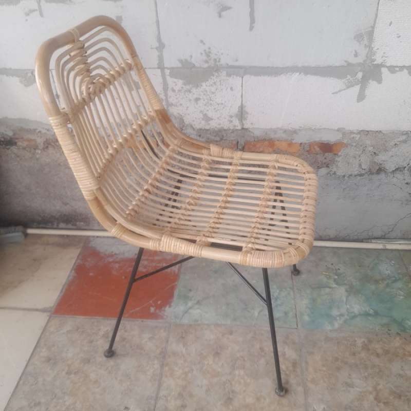 Promo Kursi Rotan Amelia Kaki Besi Minimalis / Kursi Teras Rotan New ...