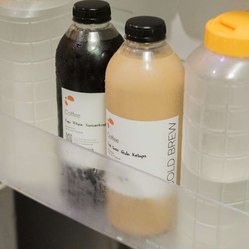 Jual Awicarita Cold Brew Kopi Susu Gula Kelapa - Botol 1 Liter Di ...