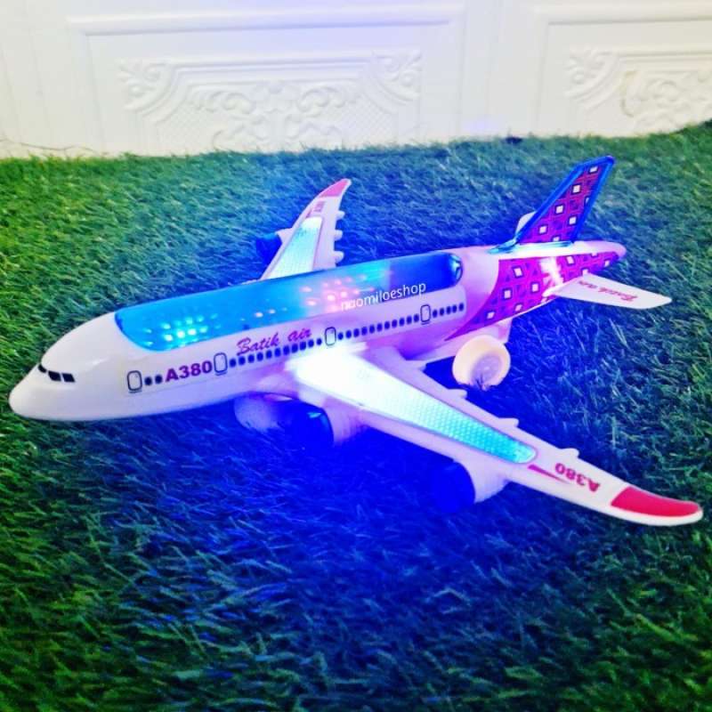 Jual Mainan Pesawat Terbang Batik Air Lampu Baterai | Jumbo Airbus A380 ...