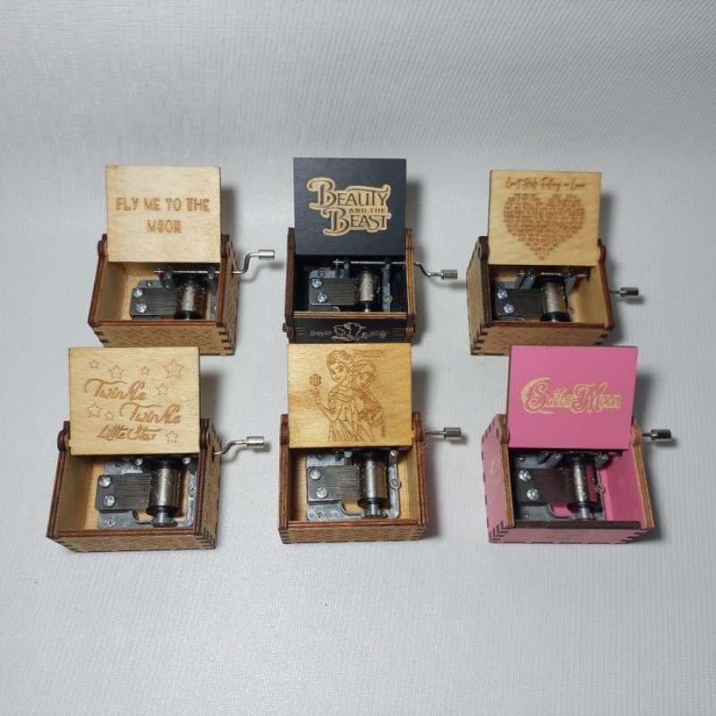 Jual Unik Kotak Musik Kayu Vintage Putar Tangan Music Box Harry Potter ...