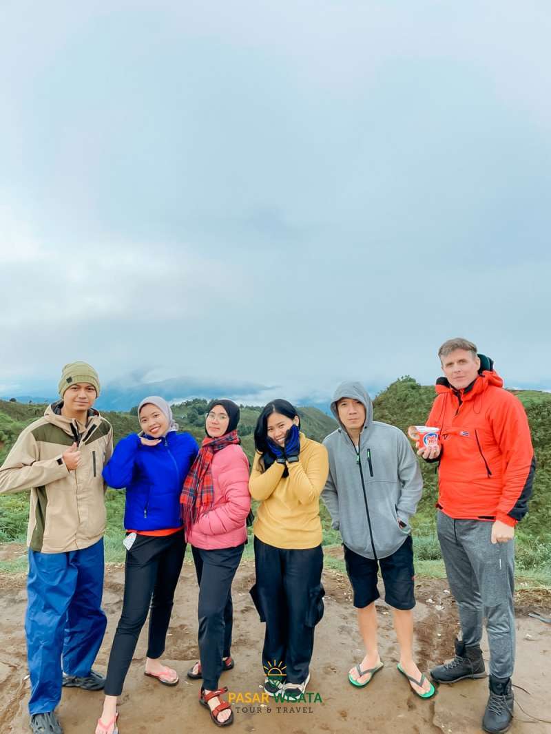 Jual Paket Wisata Travel Tour Liburan Gunung Prau Indonesia 3d2n Open ...