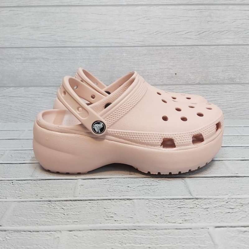 Jual Crocs Classic Platform Clog Women - W5 Putih Di Seller Winter - Cengkareng Timur, Kota ...