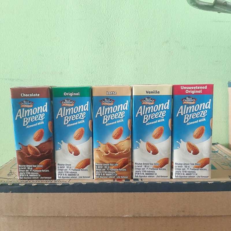 Jual Almond Breeze Milk Chocolate Original Latte Vanilla Unsweetened Tidak Manis Late Cokelat ...