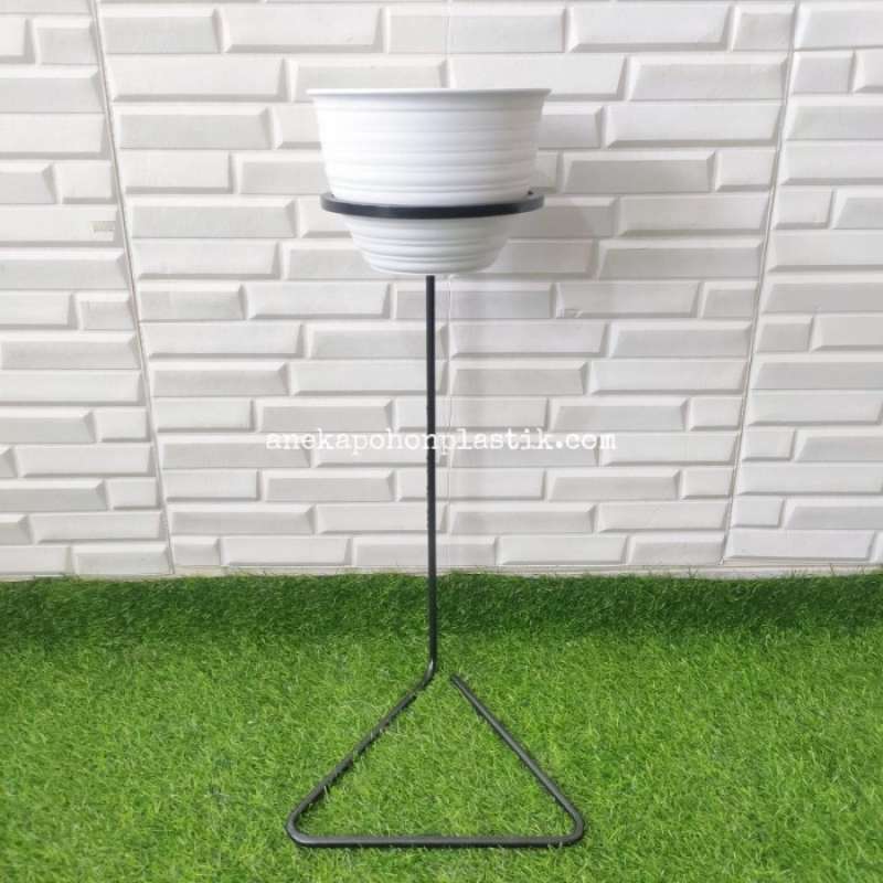 Promo Standing Pot Besi Kaki Tiga T60cm + Vas Tawon Plastik Putih D21cm ...