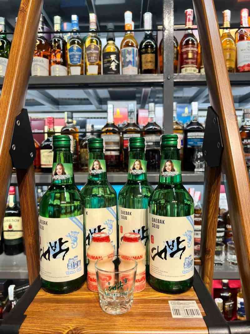 Jual 1 Paket 4 Botol Daebak Soju Extra Cold Free 1 Pc Sloki Dan 2 Pc ...