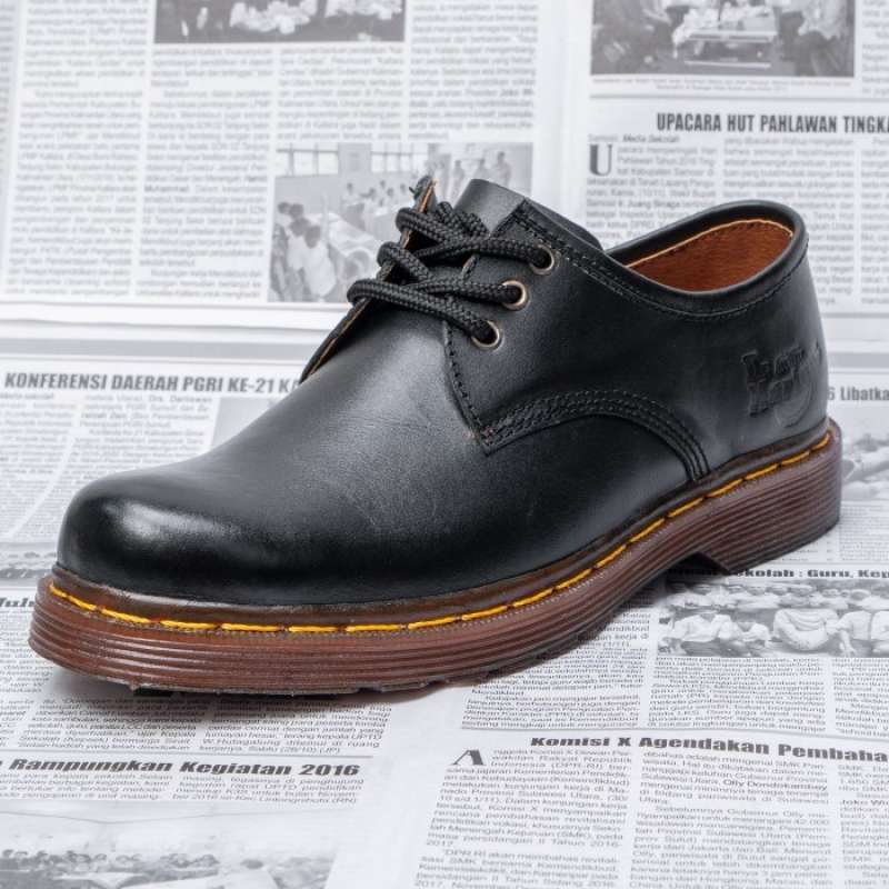 Sepatu Docmart Original - Harga Terbaru 2026