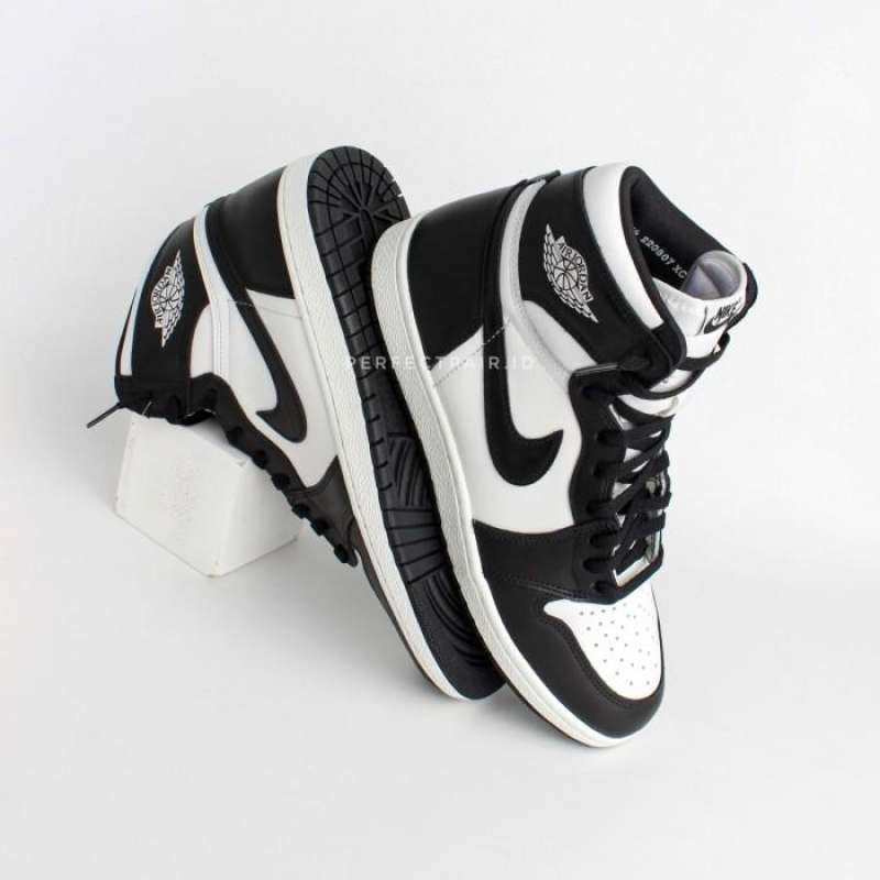 Jual Air Jordan 1 High Black White Panda 100% Original BNIB di Seller ...