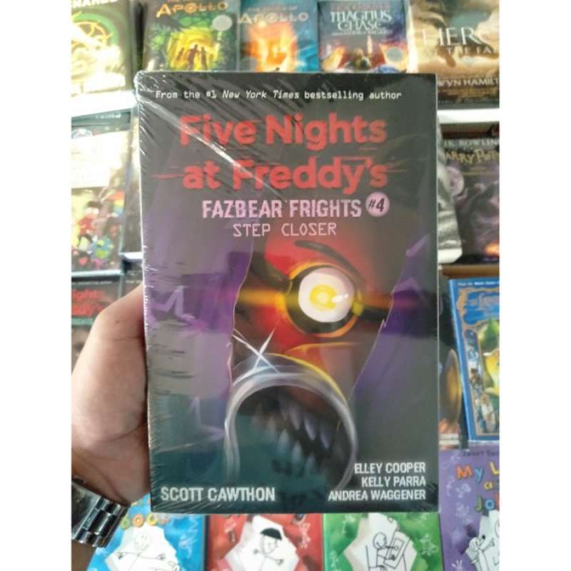 Jual Five Nights At Freddy's Fazbear Frights #4: Step Closer di Seller ...