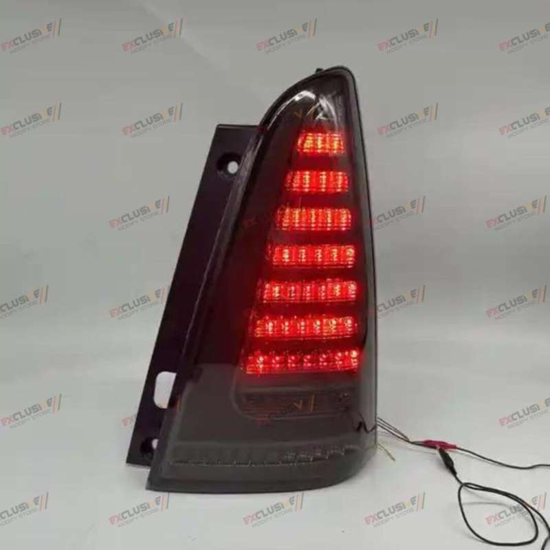 Jual Toyota Grand Innova Stoplamp V2 Ceremony 2009 - 2015 Sequential ...