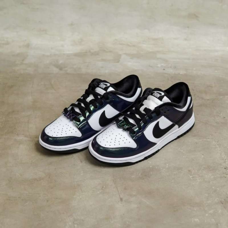 Jual Sepatu Nike Sb Dunk Low Chameleon White Sneaker 100% Original - 40 ...