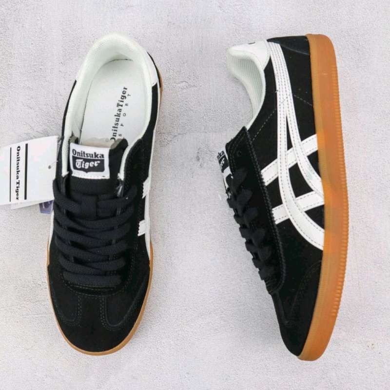 Jual Sepatu Onit Tokuten Black White BNIB di Seller ONITSUKA TIGER CITY ...