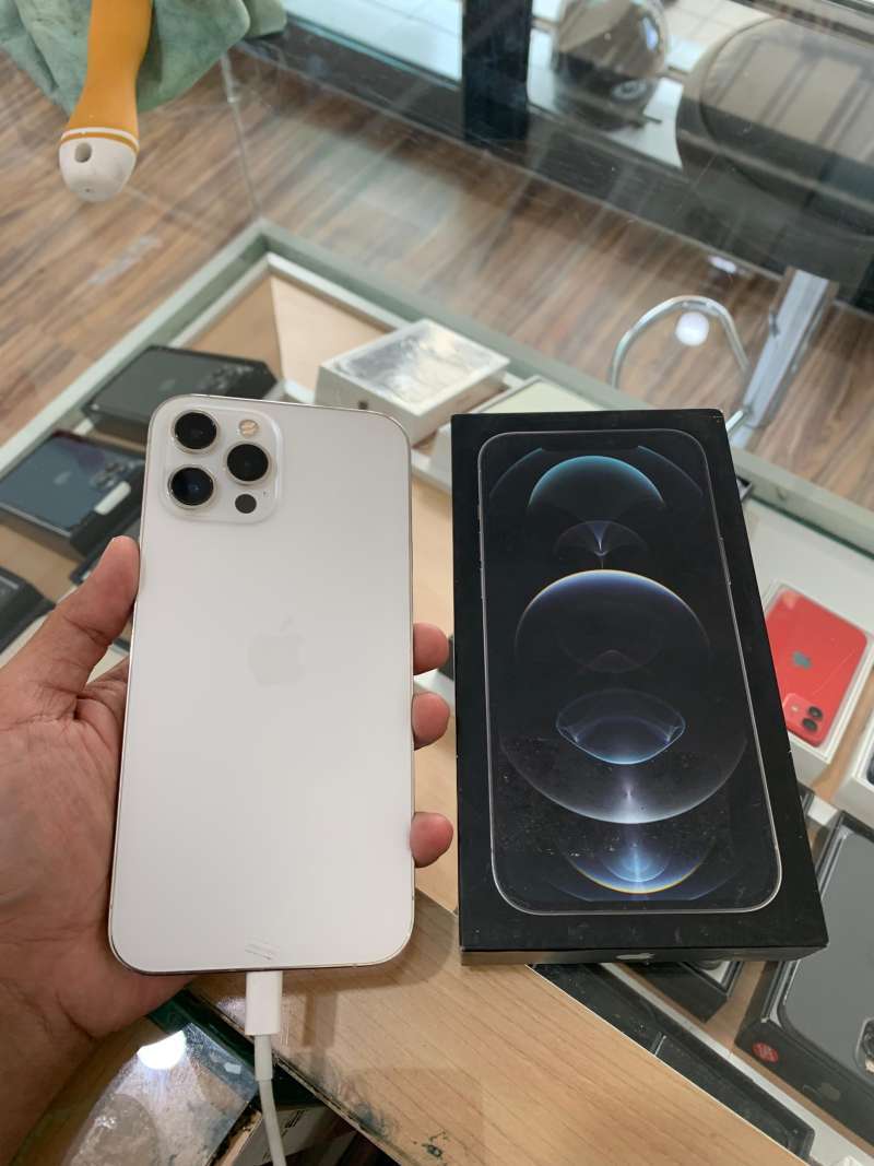 Jual iPhone 12 promax 128gb second resmi indonesia digimap di Seller MB ...