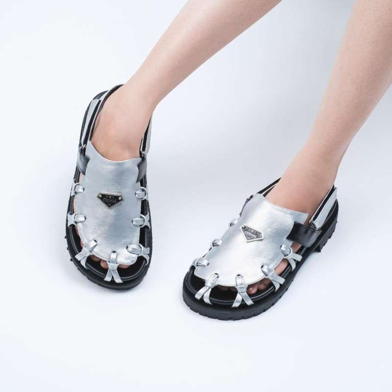 Promo Megan Silver Jakarta Vol. Ii Series Sandals By Cekhas - 39 Diskon ...