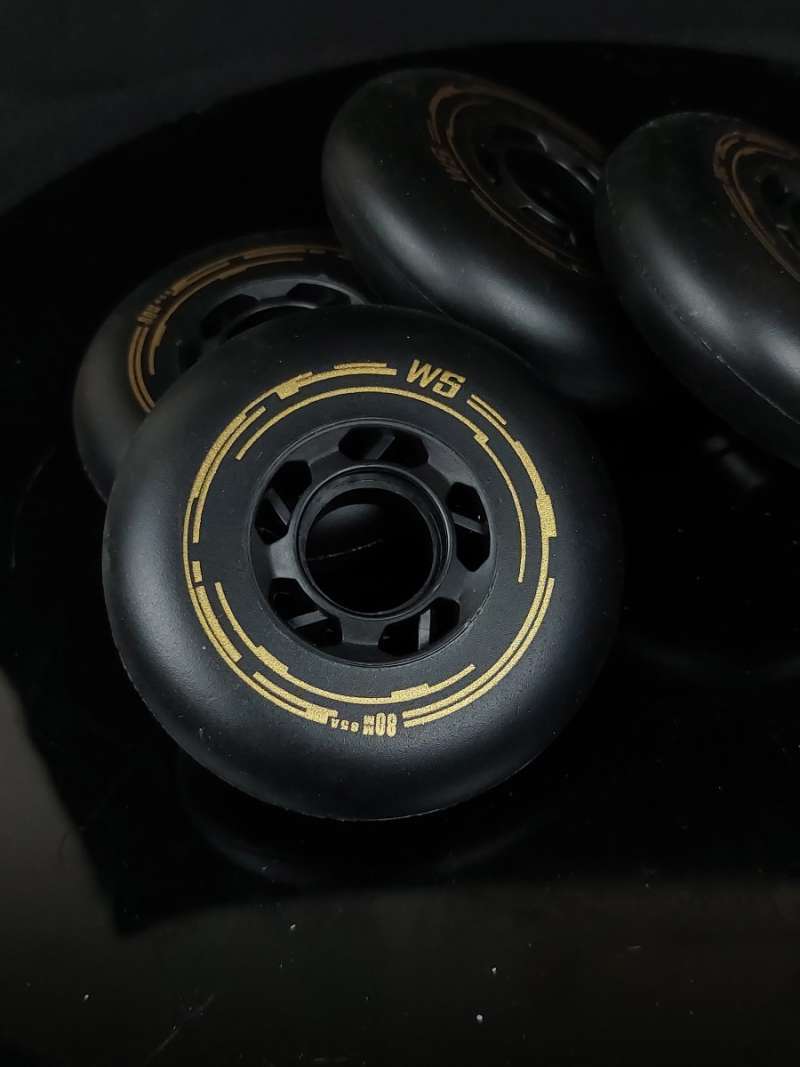 Jual Roda Inline Skate Ws Wheels Black Gold Di Seller Sepatu Roda Joins ...