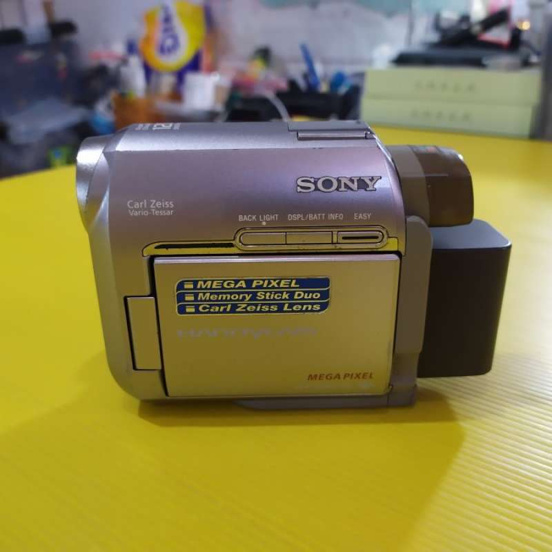 Jual Handycam Sony Mini Dv Hc40e Bisa Playback Kaset2 Lama Limited Edition Di Seller Noelle ...