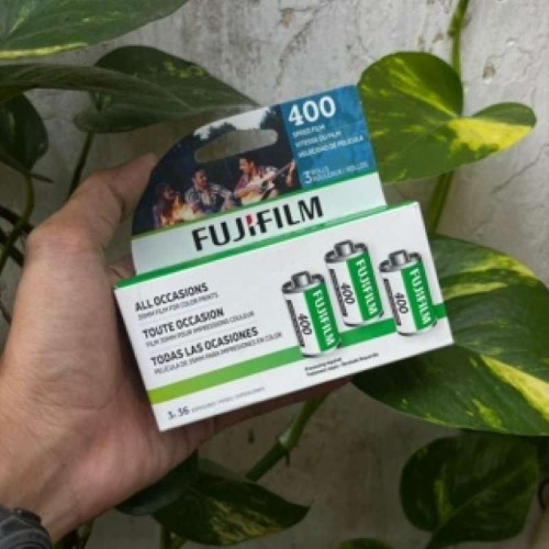 Jual Fujifilm Fujicolor 200 & 400 36exp 35mm Negative Film Original Di Seller Noelle ...
