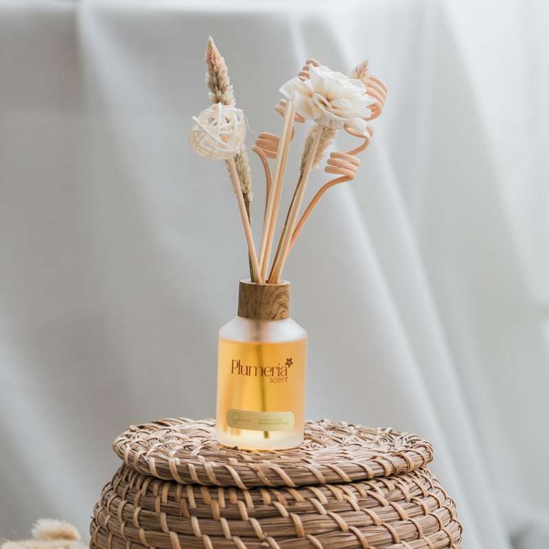 Jual Plumeria Scent Essential Oil Reed Diffuser - Sukaria (bergamot ...