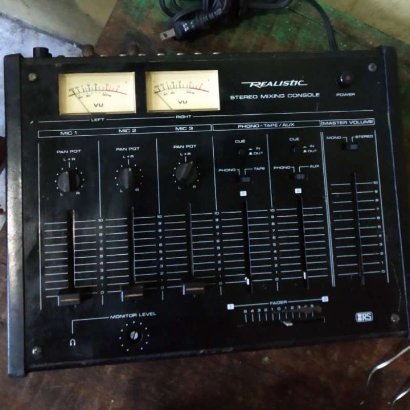 Jual Realistic Stereo Mixing Console, Preamp Phono Stage, Baca ...