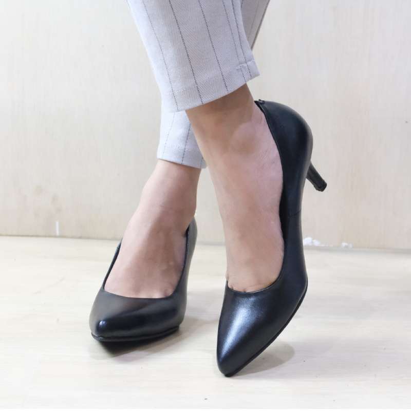 Promo Sepatu High Heels Formal Wanita Kulit Black - 3070 - 40 Diskon 27 ...