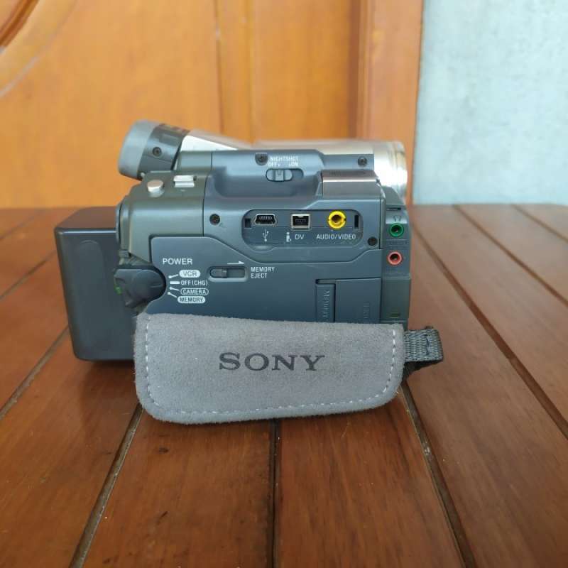 Jual Handycam Sony Mini Dv Trv33e Kondisi On Cocok Untuk Pajangan Cafe ...