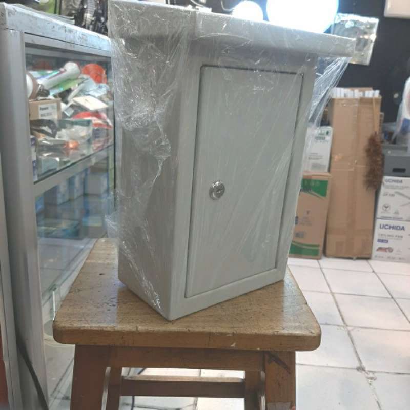 Promo Box Panel Outdoor Pake Topi 20x30x12 Diskon 23% Di Seller Kulee ...