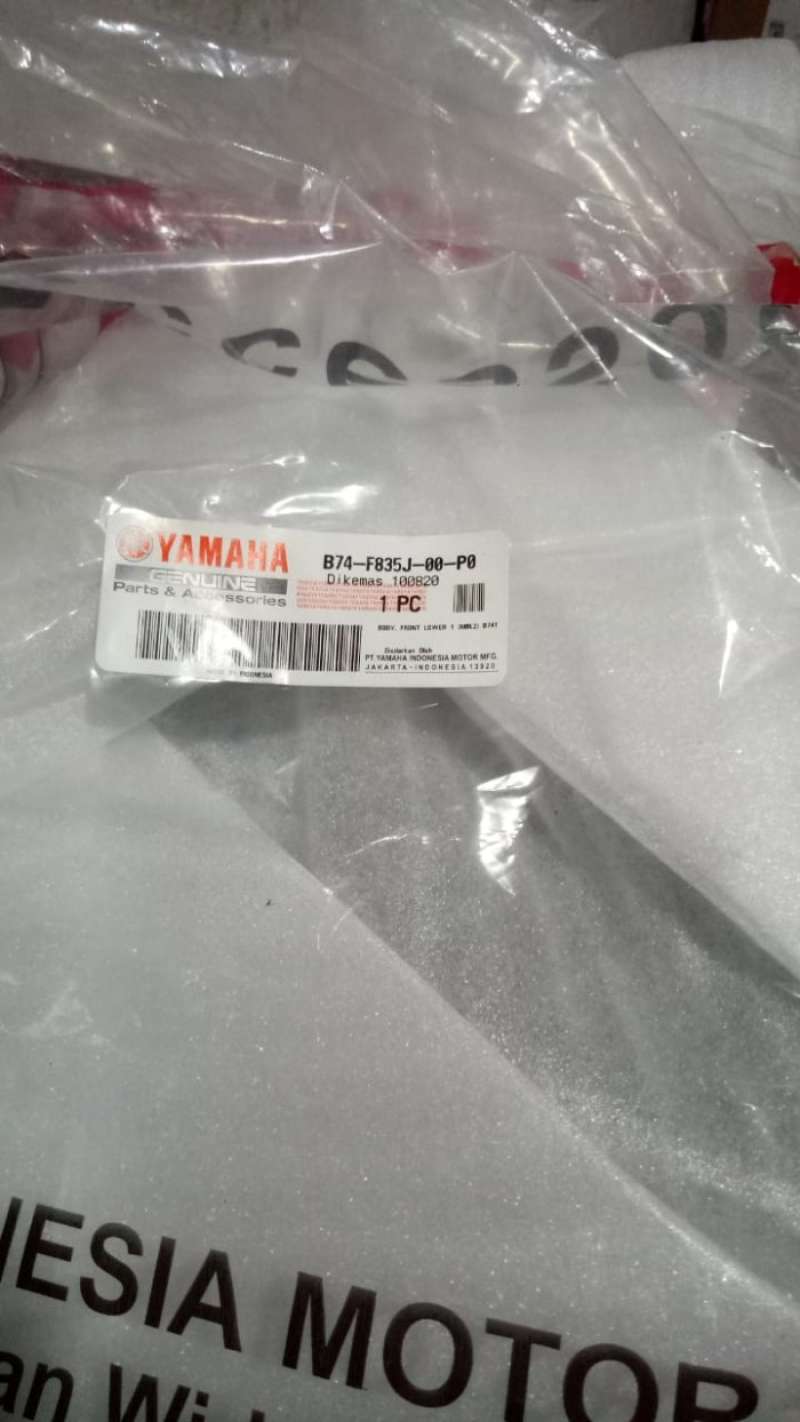 Jual Original Body Front Lower 1 Yamaha Xmax di Seller Pusat Helm ...