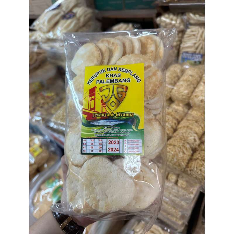 Jual KERUPUK DAN KEMPLANG KHAS PALEMBANG JEVANYA & GIVANNA di Seller P ...