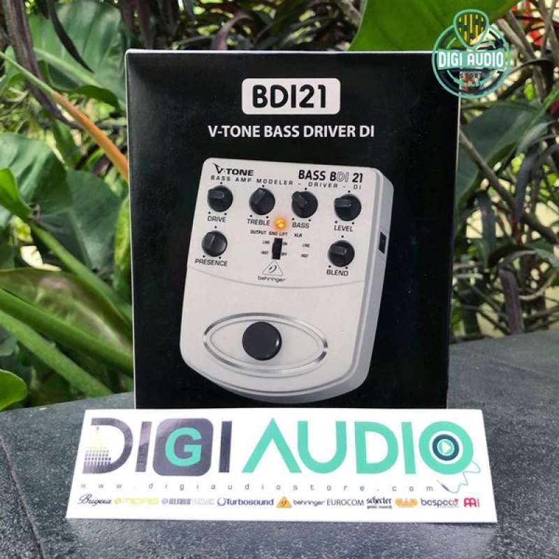 Jual Behringer BDI21 Bass Preamp / Stompbox Efek Pedal with DI Box ...