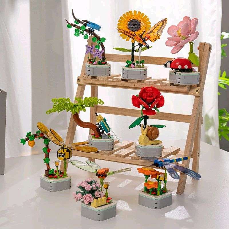 Jual Brick Set Decoration Insect And Flowers Diorama Mainan Balok ...