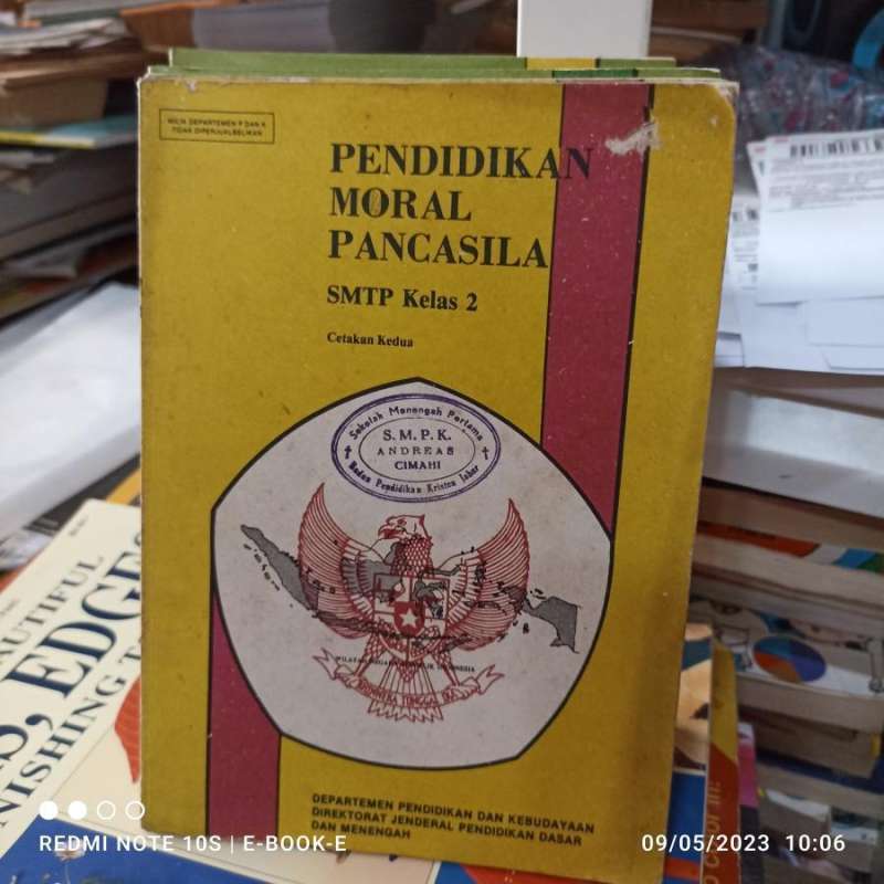 Jual Buku Pelajaran Lama Pendidikaan Moral Pancasila Pmp Sd Smp Sma ...