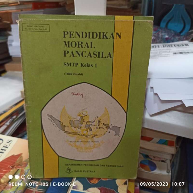 Jual Buku Pelajaran Lama Pendidikaan Moral Pancasila Pmp Sd Smp Sma ...