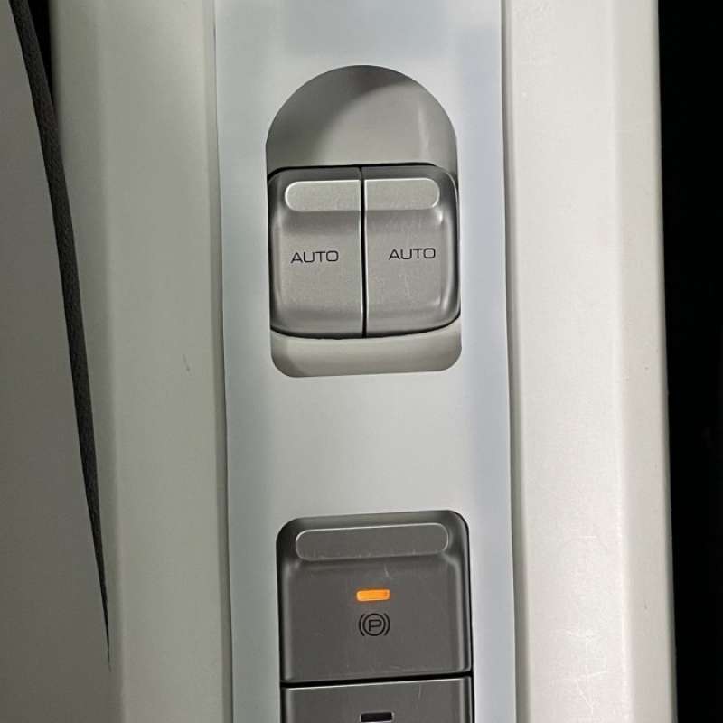 Promo Wuling Air EV Cover Handbrake/Rem Tangan Middle Console Terbaik ...