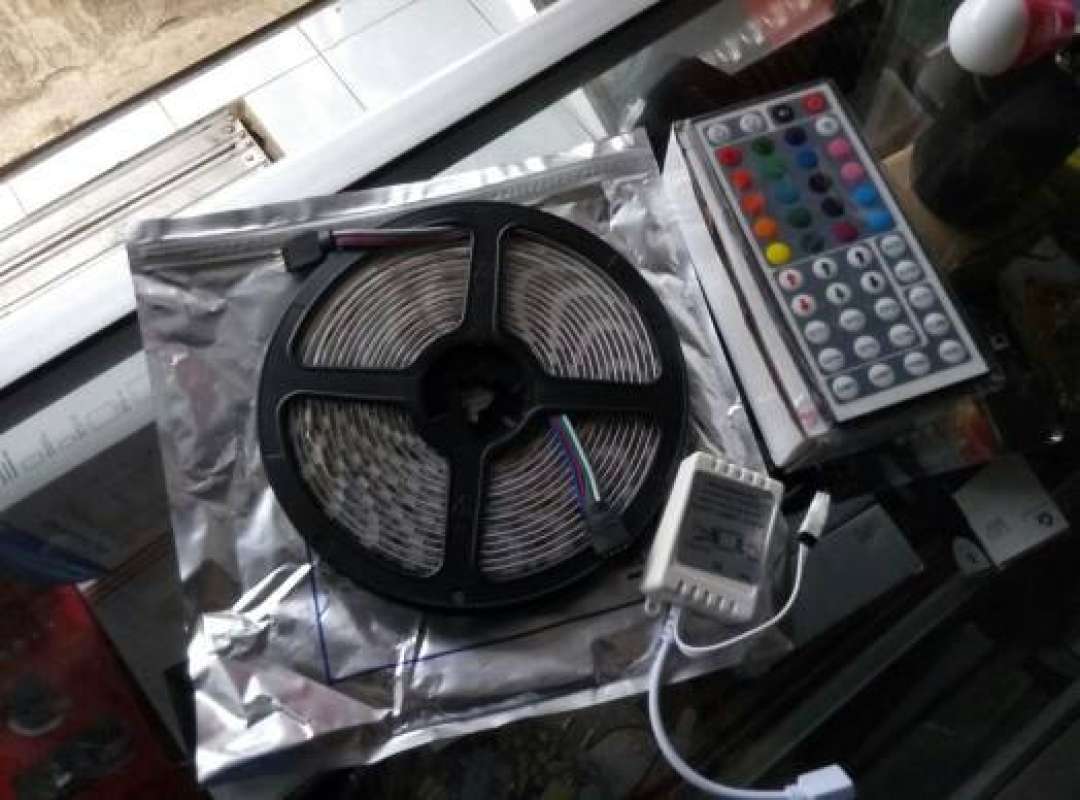 Promo PROMO - LAMPU LED STRIP ROLL RGB BYK WARNA, 5 MTR MODUL + REMOTE KABIN PLAFON Diskon 50% ...