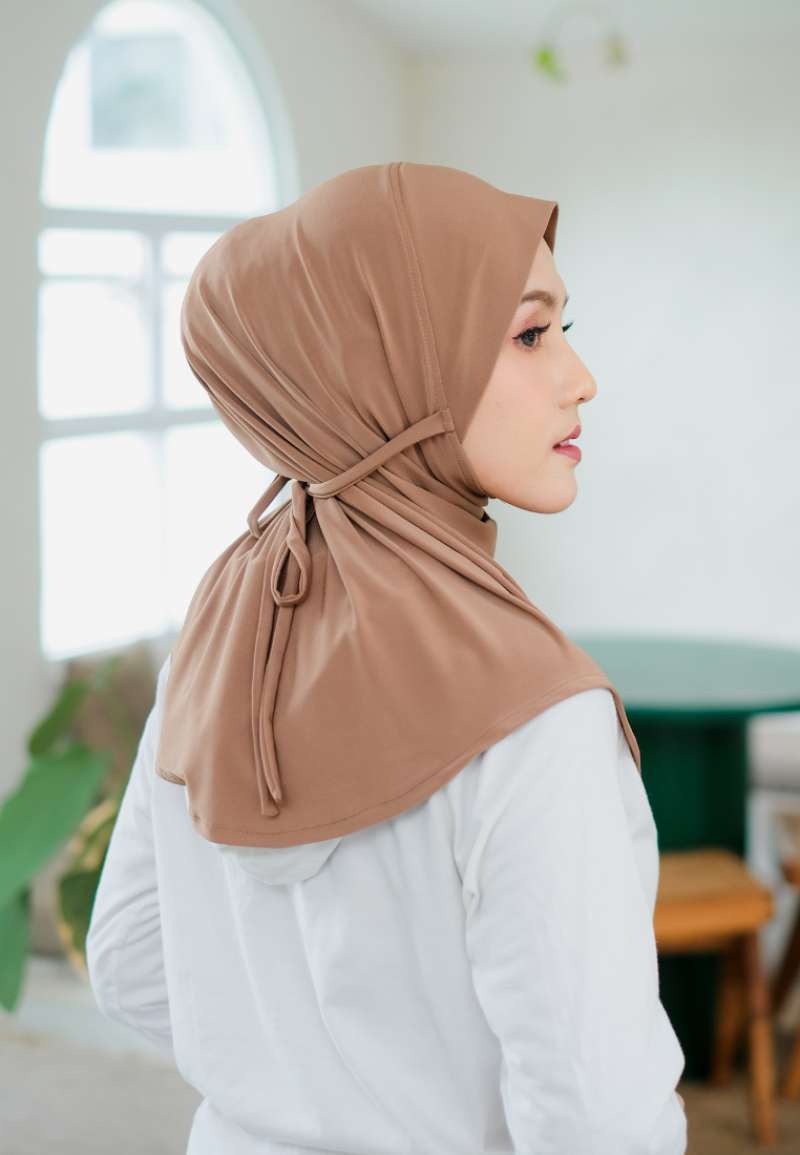 Promo My Daily Hijab Maisa Hijab Sporty Tali - Mocca Diskon 15% Di ...