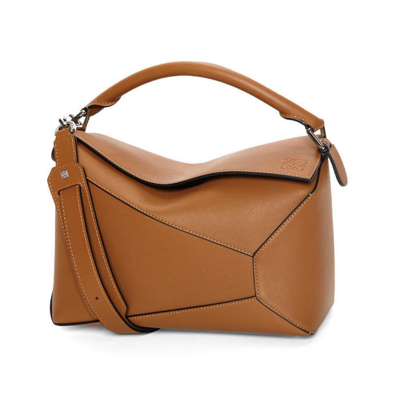 Promo Loewe Large Puzzle Bag in Classic Calfskin Tan Diskon 30% di ...