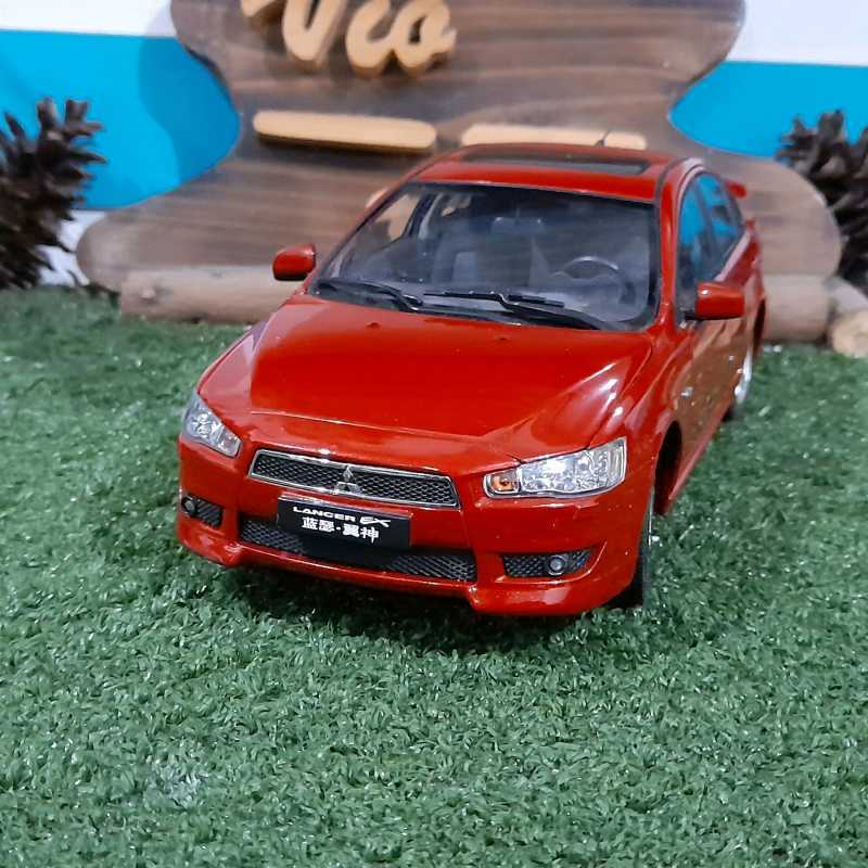 Jual Diecast Miniatur Mitsubishi Lancer Evolution Ex Skala 1:18 Di ...