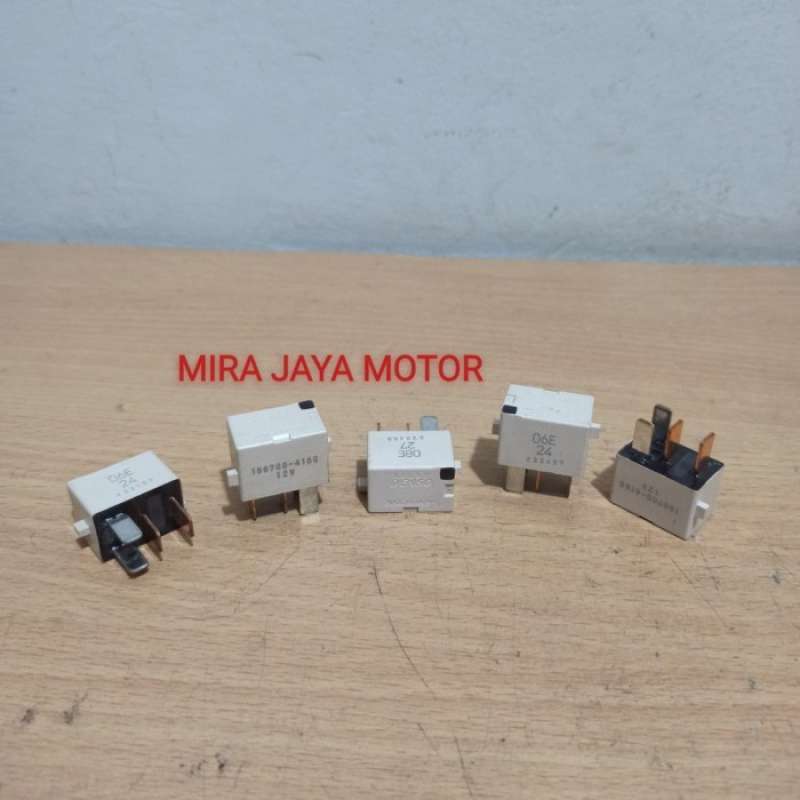 Promo SWITCH RELAY DENSO 12V KAKI 4 WARNA CREAM ORIGINAL HARGA 1 PCS ...