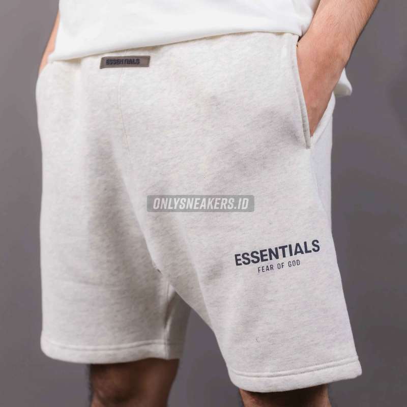 Jual Essentials Fog Small Logo Reflective Light Oatmeal (100% Authentic ...