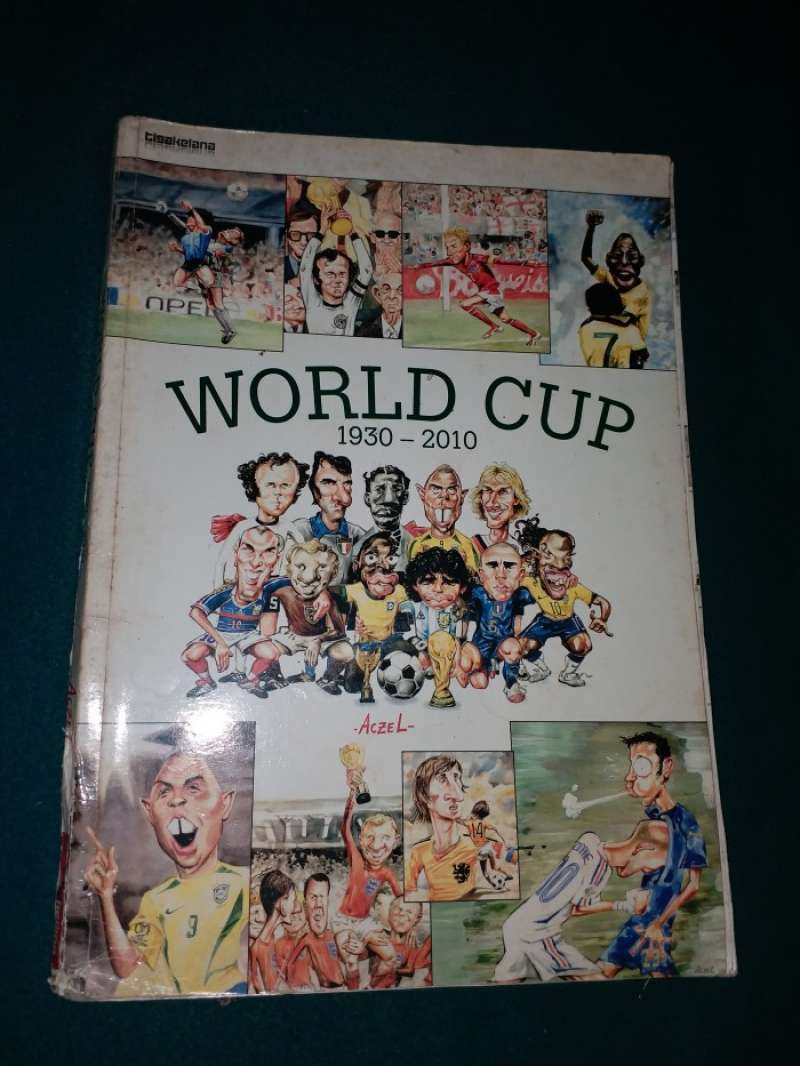 Jual The Illustrated History Of Football World Cup 1930-2010 Di Seller ...