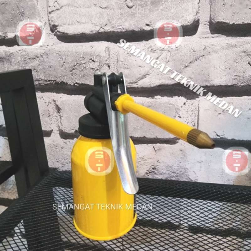 Jual Alat Semprotan Semprot Tempat Oli Gun Can Plastik 220 Ml Deli ...