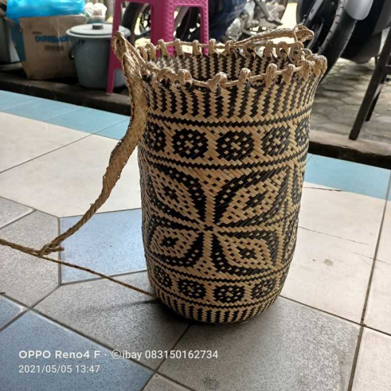 Jual Tas Anjat Khas Dayak. Tas Rotan. Tas Ransel Di Seller Velvet Store ...