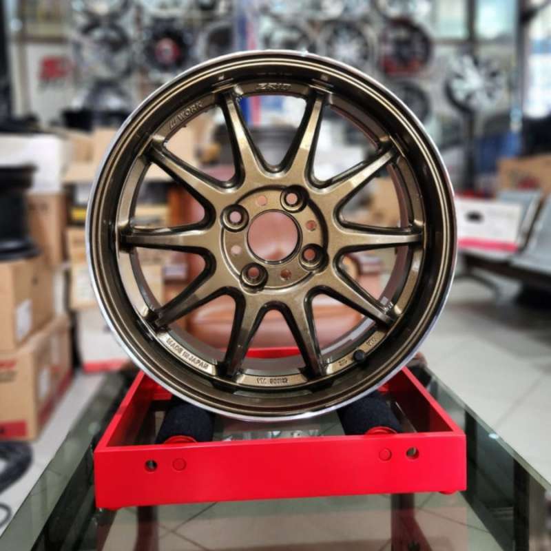 Promo Roller Velg Display Pajangan Velg / Wheels Spinner / Stand Velg ...